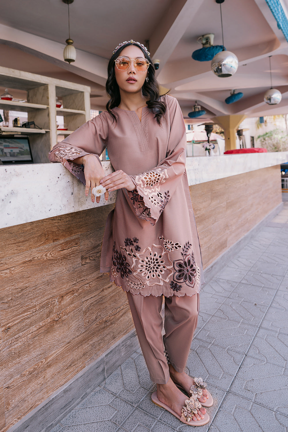 Frosted whisper – AZURE